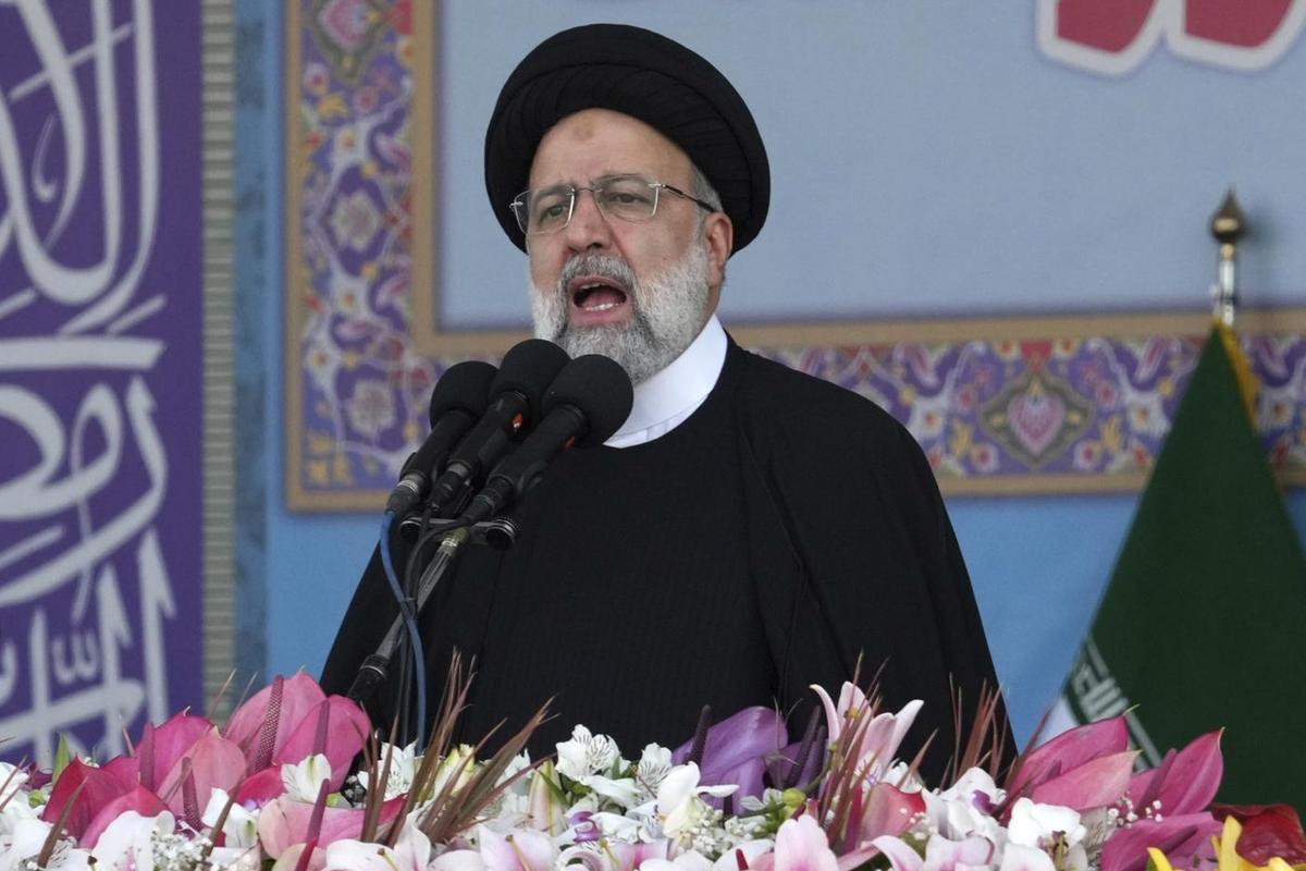 Iran, arrestato di nuovo un famoso giornalista dissidente