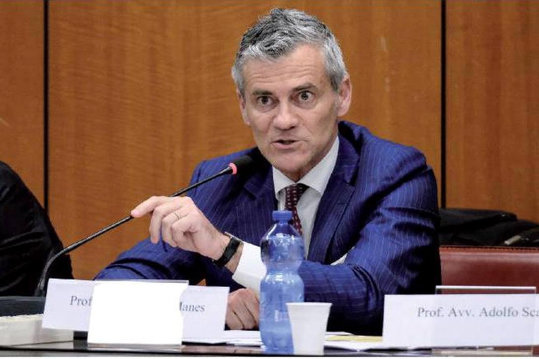 Vittorio Manes su presunzione d'innocenza e D'Avino, intervista con il ...